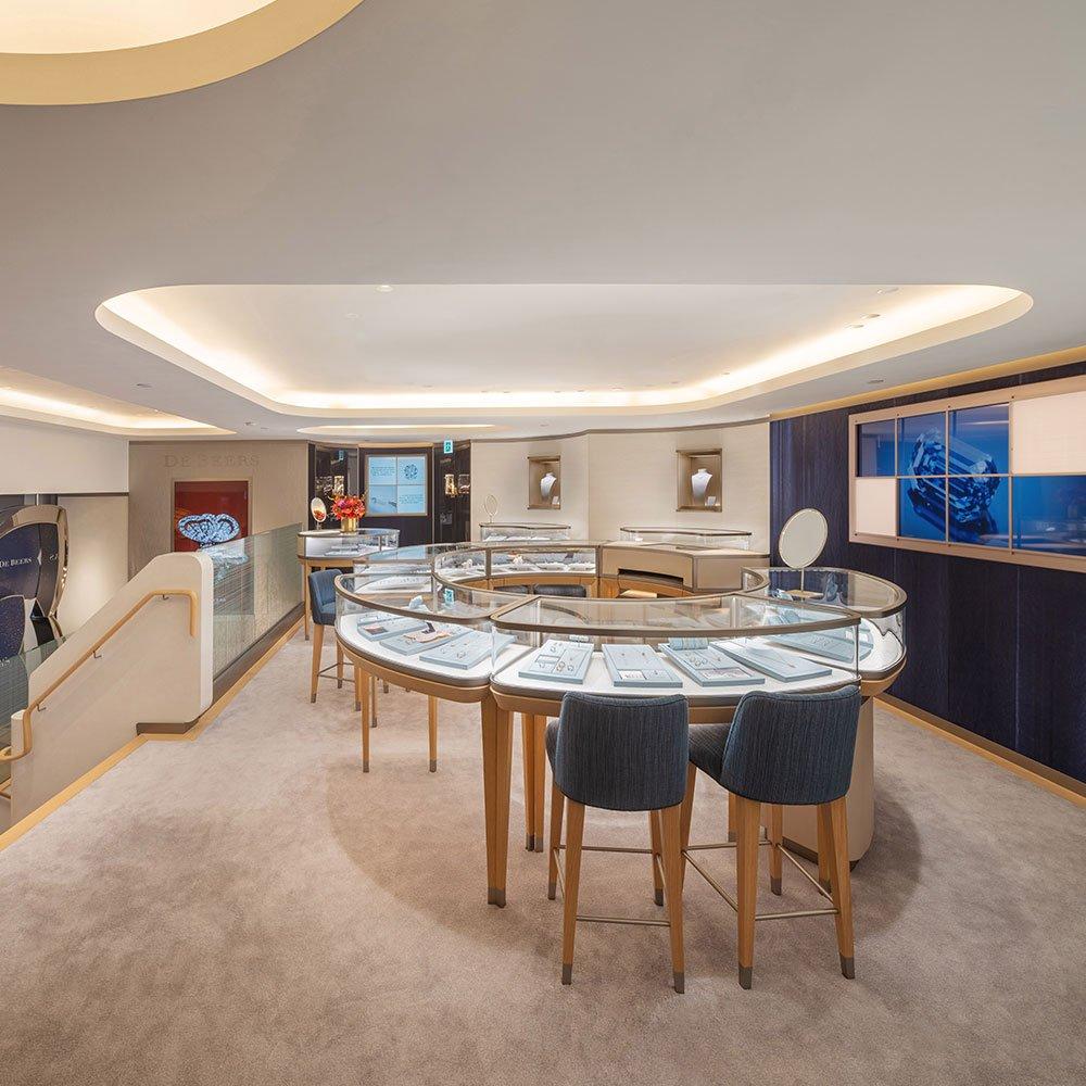 Unveils New Flagship Store in Hong Kong | De Beers 台灣官方網站
